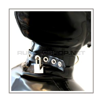 Rubberdesire.com - Deluxe gasmask-zipper-hood HR-F in white - model Faser